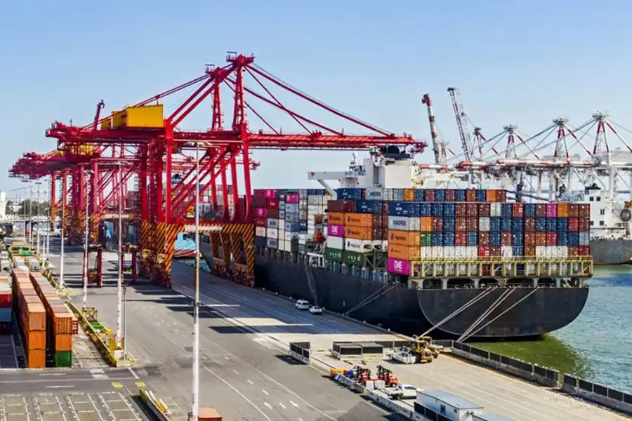 Trade Pressures and Middle East Tensions Push Global Container Shipping ...
